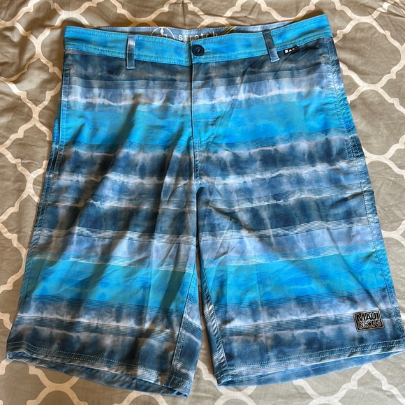 Maui and Sons | Shorts | Maui Sons Stretch Series Speed Dry | Poshmark